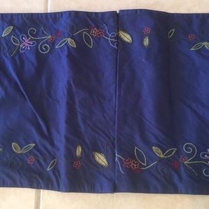 Pottery Barn | Kitchen | Pottery Barn 84 Embroidered Table Runner ...